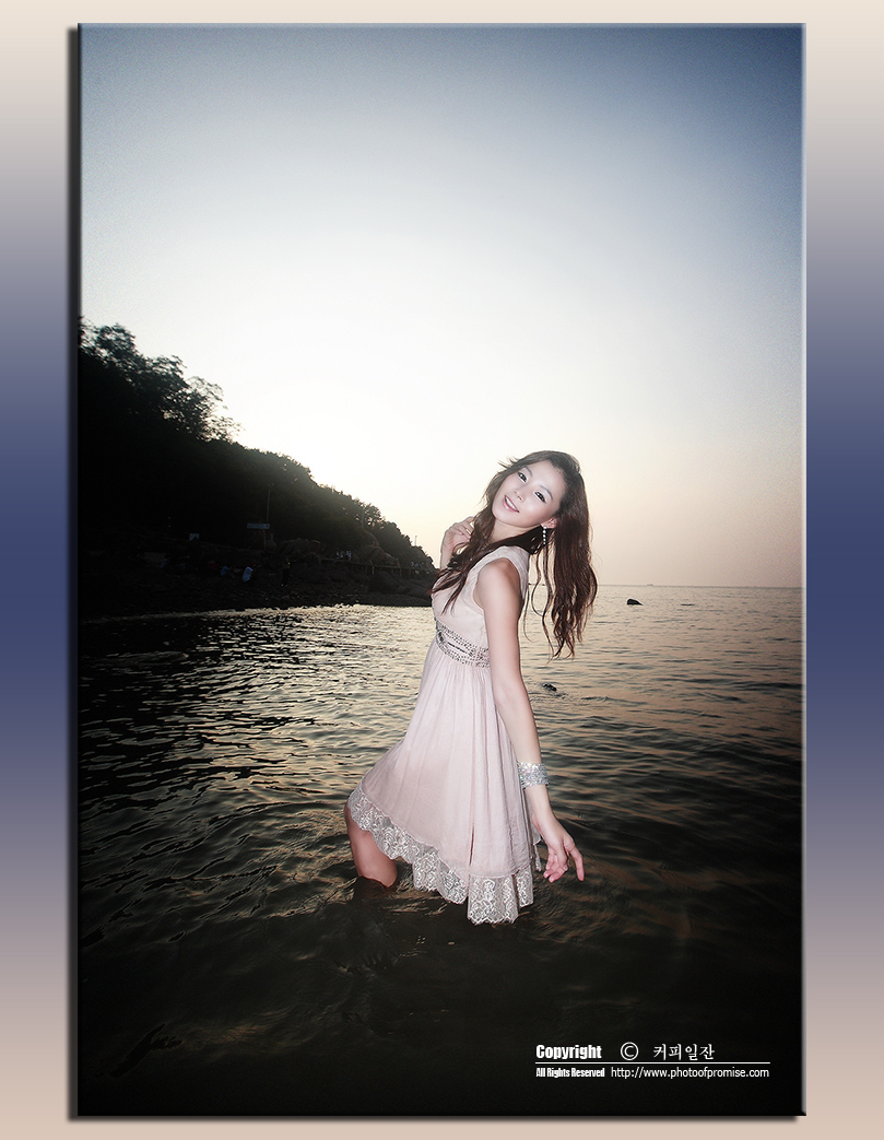 을왕리해수욕장에서 (모델 민서희님) – 미스디카